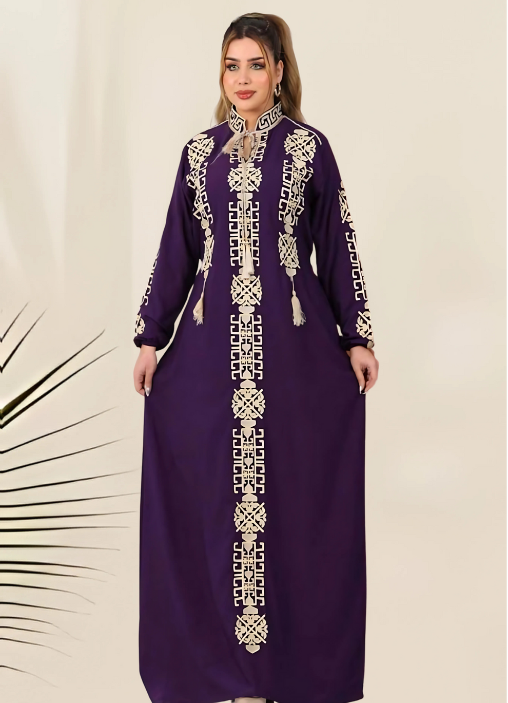 عباية استقبال منزلي مطرزة – MSY GALLERY