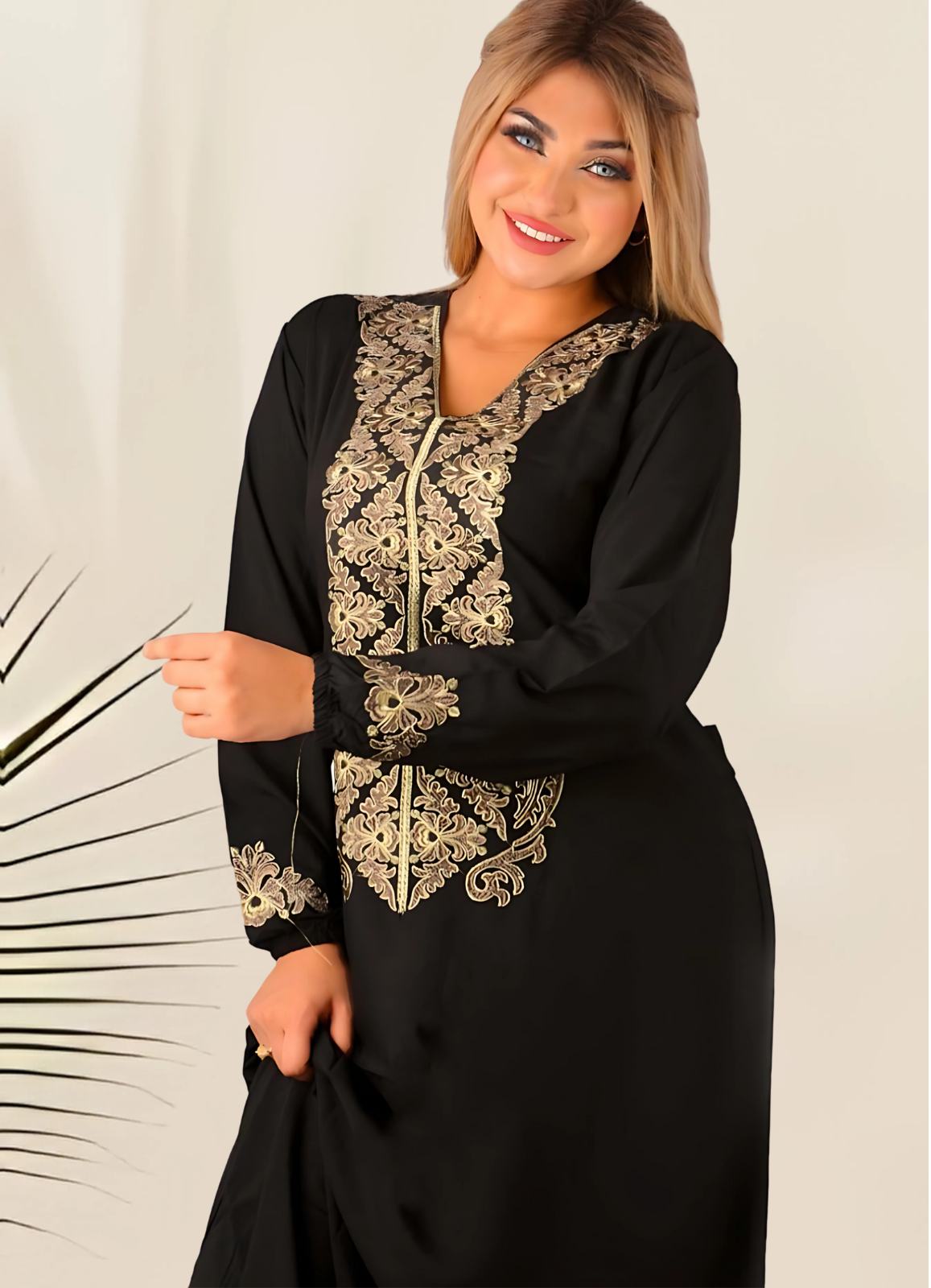 عباية استقبال منزلي مطرزة – MSY GALLERY