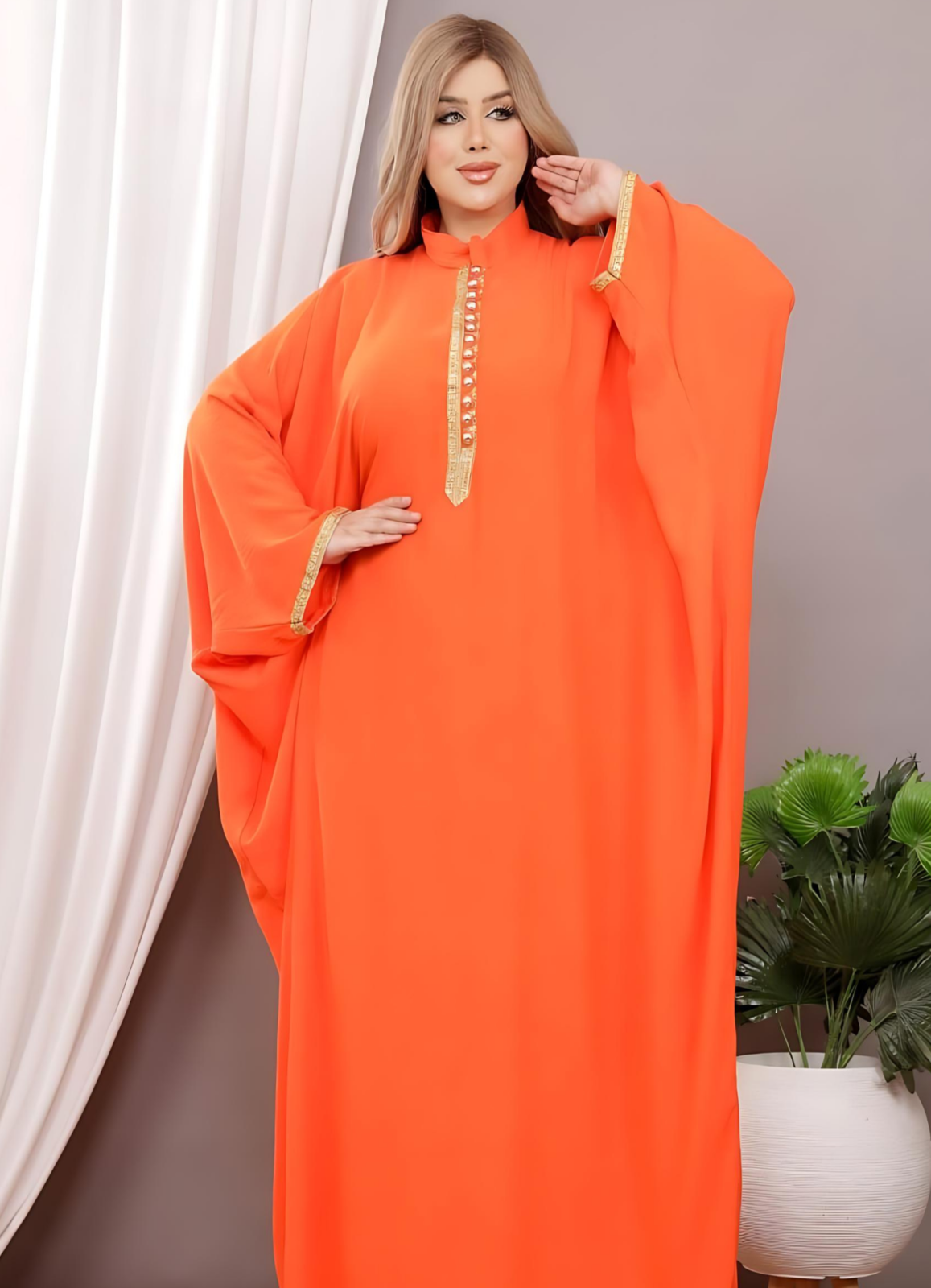 عباية استقبال منزلي مطرزة – MSY GALLERY